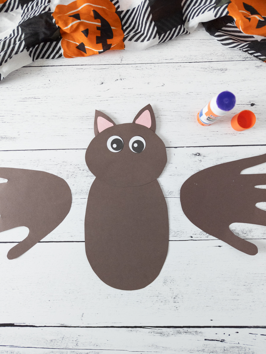 Easy Handprint Bats | Halloween Craft For Kids