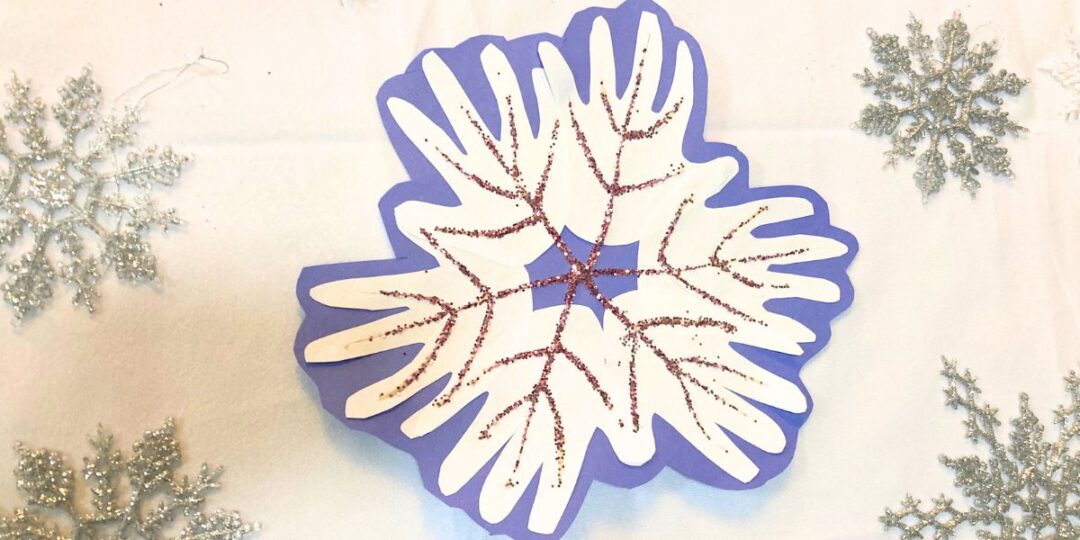 Easy Snowflake Crafts for Preschoolers | Fun Winter Activities
