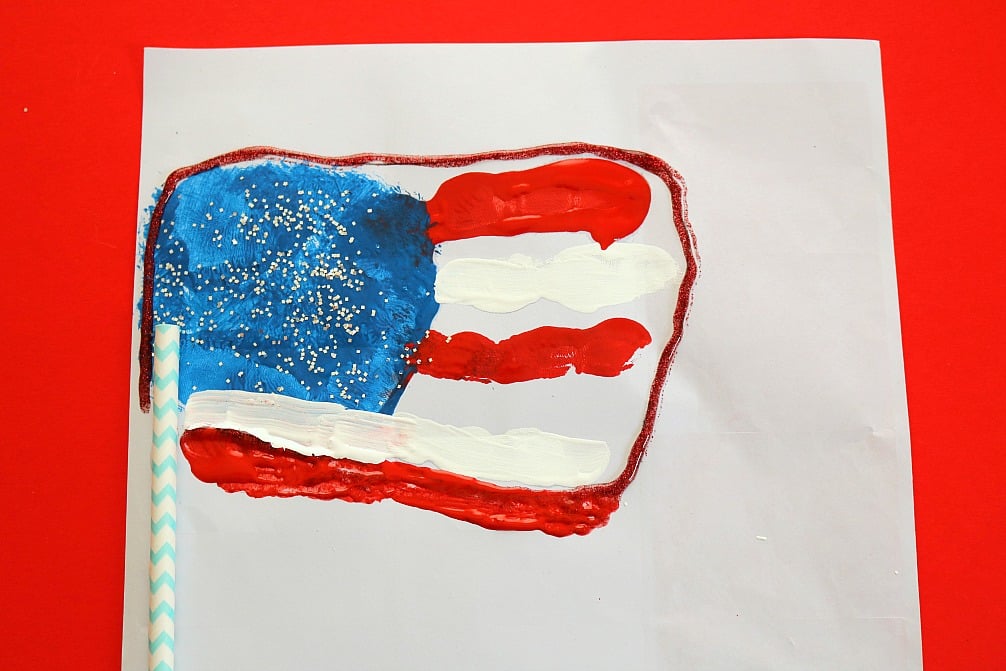 16 Easy July Arts and Crafts for Toddlers