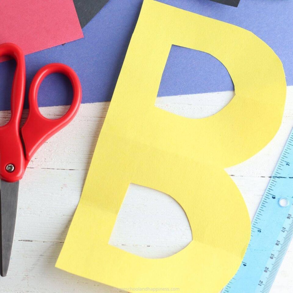 12 School Bus Crafts for Preschoolers | Back to School Activities